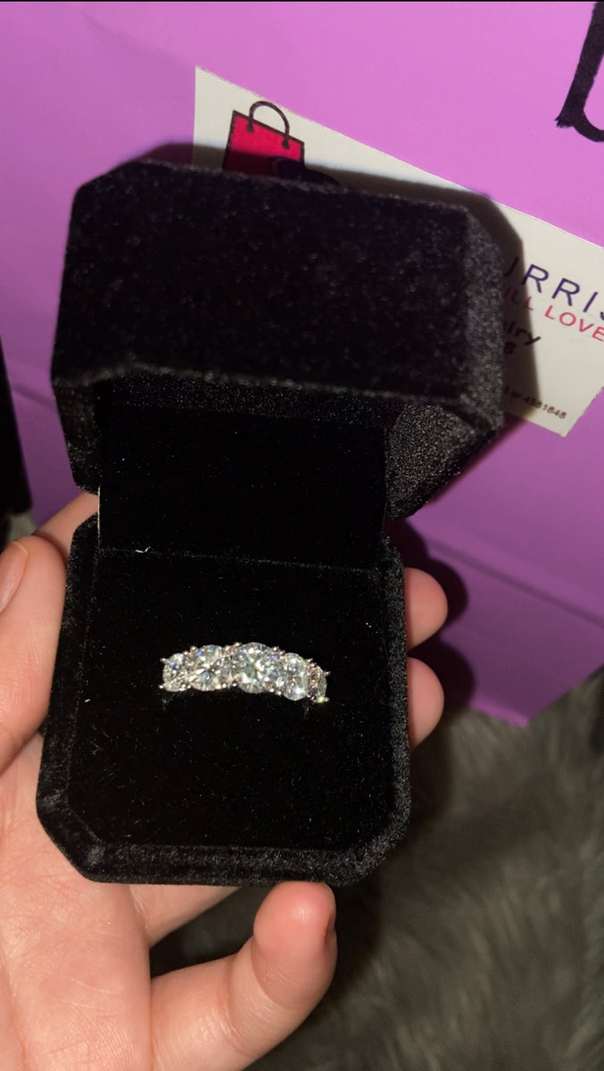 Queen Victoria Engagement Ring 3.6ct – Potpourris